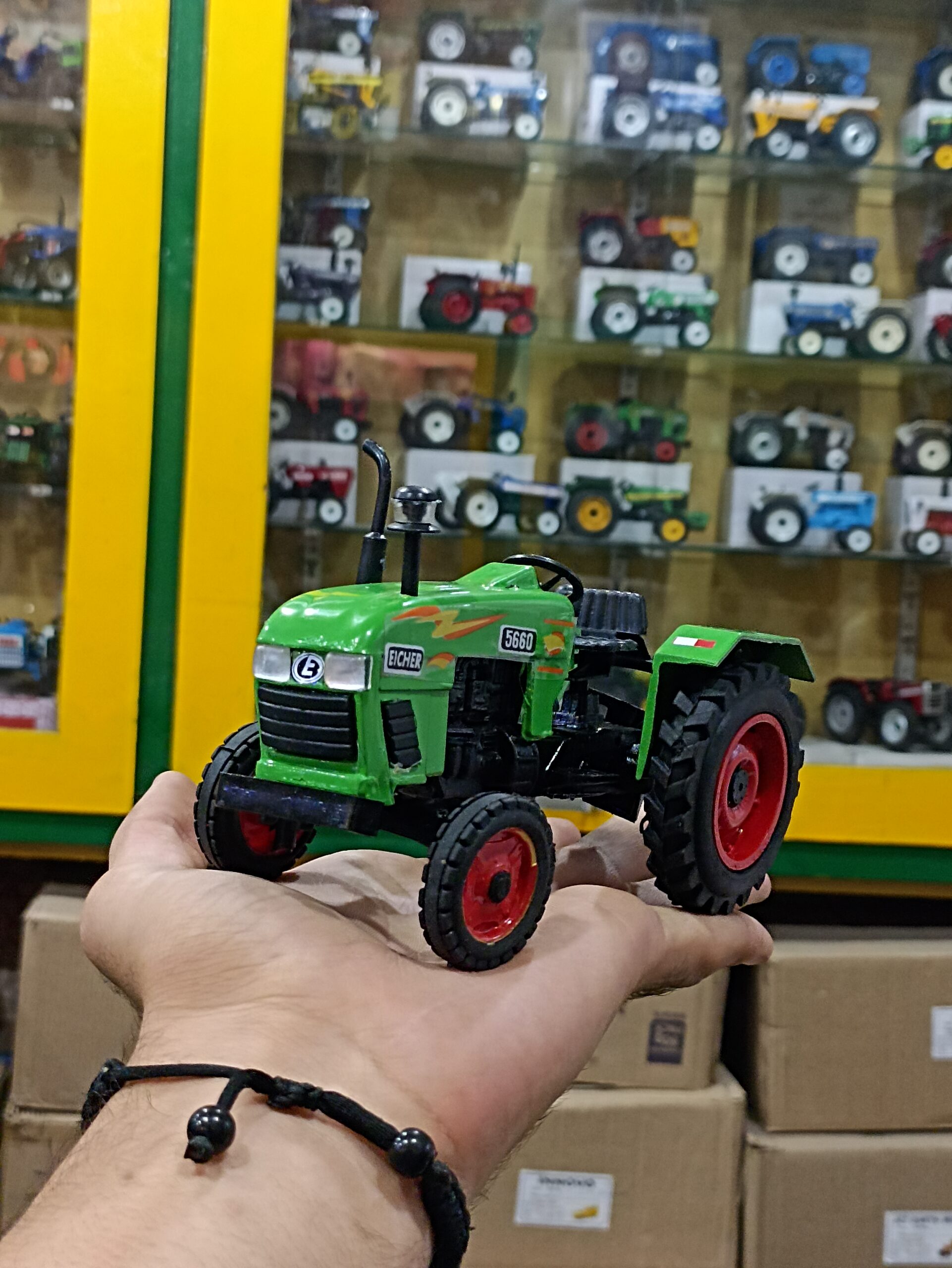 EN Green Tractor Model – Gift House